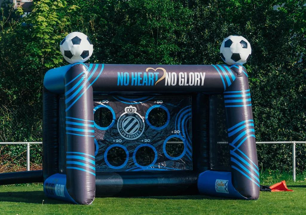 SHOOTING GOAL | Club Play