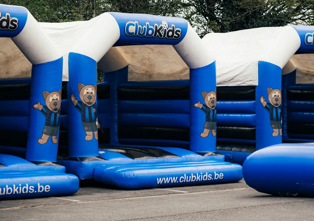 SPRINGKASTEEL | Club Play