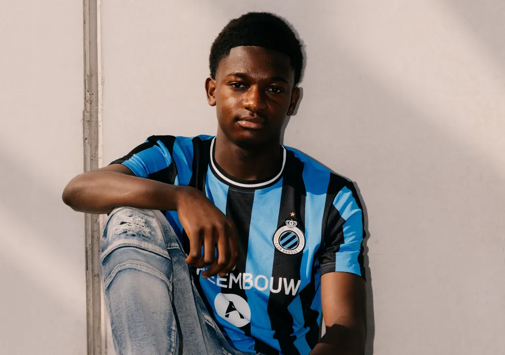 Jesse Bisiwu signs with Club NXT U23 until 2027 | Club Brugge