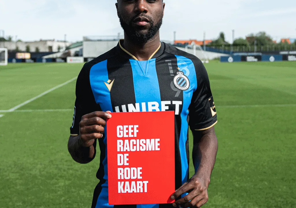 Ook in 2022 blijft Club Brugge de rode kaart geven aan racisme | Club ...